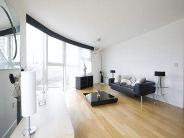 2 Bedrooms Flat for rent in Angel Lane, London E15