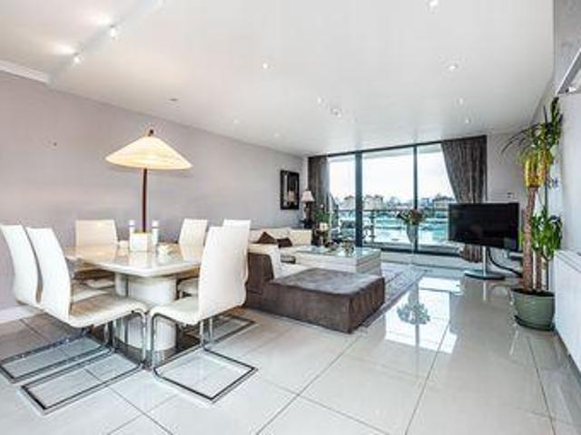 2 Bedrooms Flat for rent in Anhalt Road, London SW11