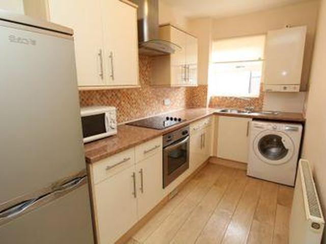 2 Bedrooms Flat for rent in Abbey Lane, Sheffield S8