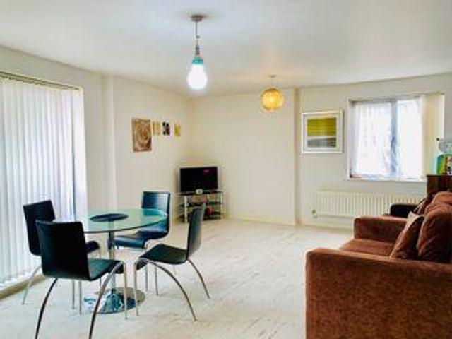 2 Bedrooms Flat for rent in Abbey Road, Barking IG11