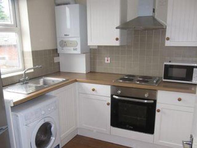 2 Bedrooms Flat for rent in Abbeydale Road, Sheffield S7