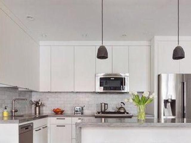 2 Bedrooms Flat for rent in Abbott Road, London E14