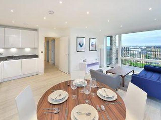 2 Bedrooms Flat for rent in Abbotsford Court, Royal Waterside, London NW10