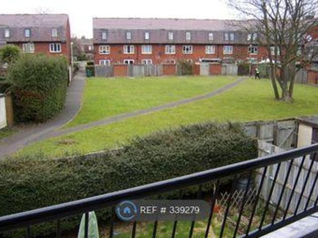 2 Bedrooms Flat for rent in Abingdon Close, London SW19