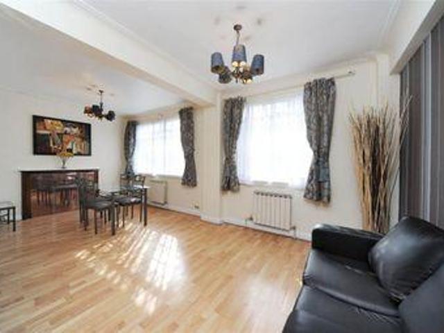 2 Bedrooms Flat for rent in Adelaide Road, Swiss Cottage, London NW3