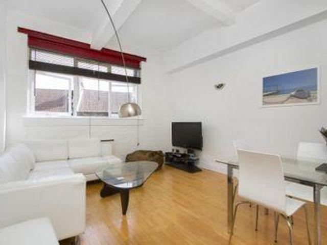 2 Bedrooms Flat for rent in Adelina Grove, Whitechapel, London E1