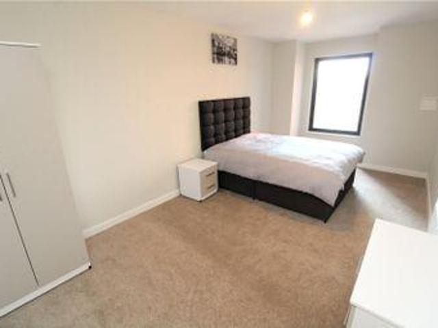 2 Bedrooms Flat for rent in Adelphi Wharf 1B, 11 Adelphi Street, Salford, Greater Manchester M3