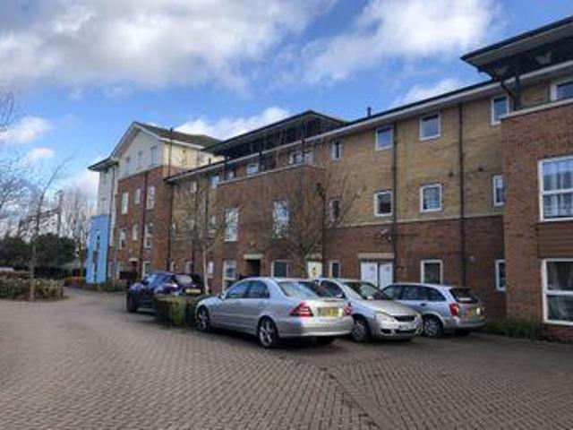 2 Bedrooms Flat for rent in Admiralty Close, West Drayton UB7