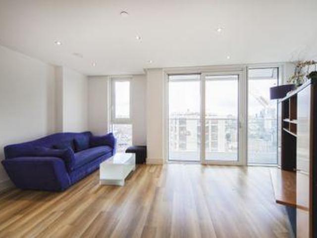 2 Bedrooms Flat for rent in Altitude Point, 71 Alie Street, London E1