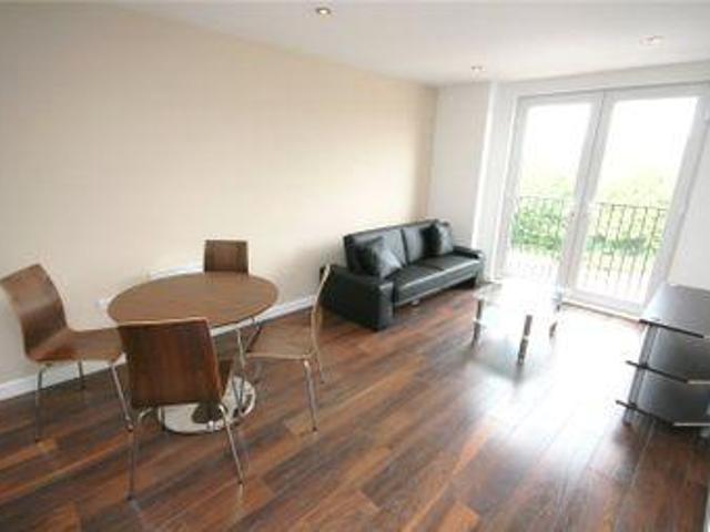 2 Bedrooms Flat for rent in Alto Block C, Sillivan Way, Salford M3