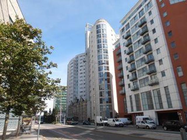 2 Bedrooms Flat for rent in Altolusso, Cardiff CF10
