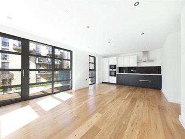 2 Bedrooms Flat for rent in Alwen Court, Pages Walk, London Bridge SE1