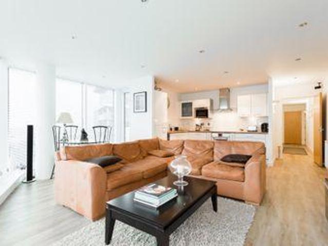 2 Bedrooms Flat for rent in Alaska Building, London E16