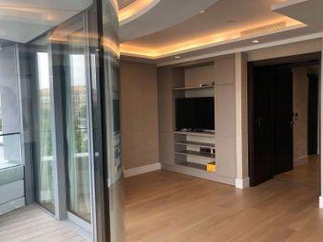2 Bedrooms Flat for rent in Albert Embankment, London SE1