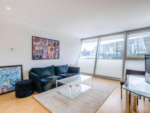 2 Bedrooms Flat for rent in Albion Riverside, Battersea SW11
