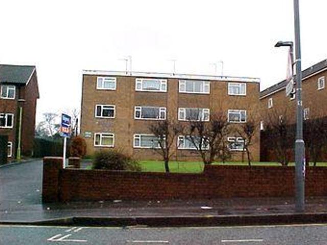 2 Bedrooms Flat for rent in Alcester Road, Birmingham B13