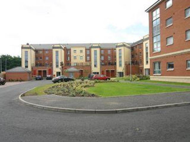 2 Bedrooms Flat for rent in Alexandra Gate, Glasgow G31