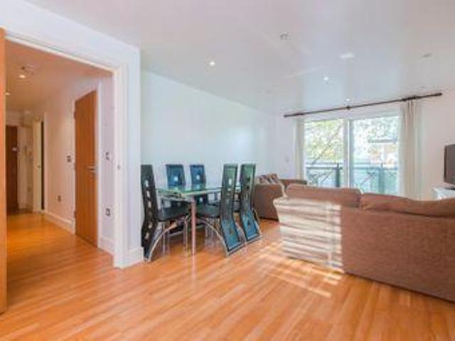 2 Bedrooms Flat for rent in Alscot Road, London SE1