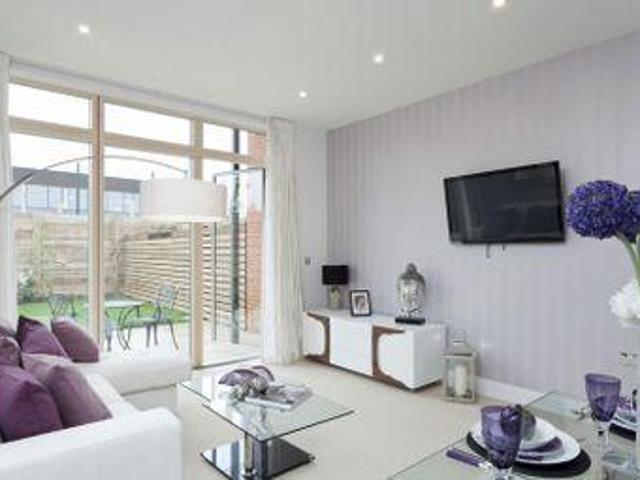 2 Bedrooms Flat for rent in Apex Apartments, Culverley Road SE6