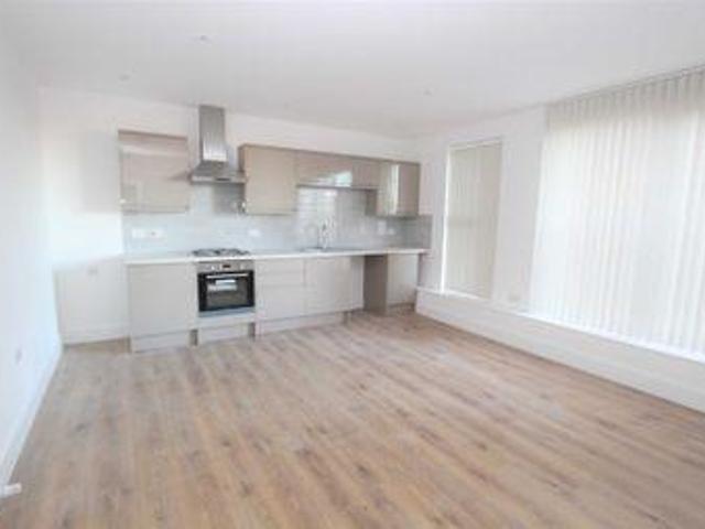 2 Bedrooms Flat for rent in Apex House, Gravesend DA11