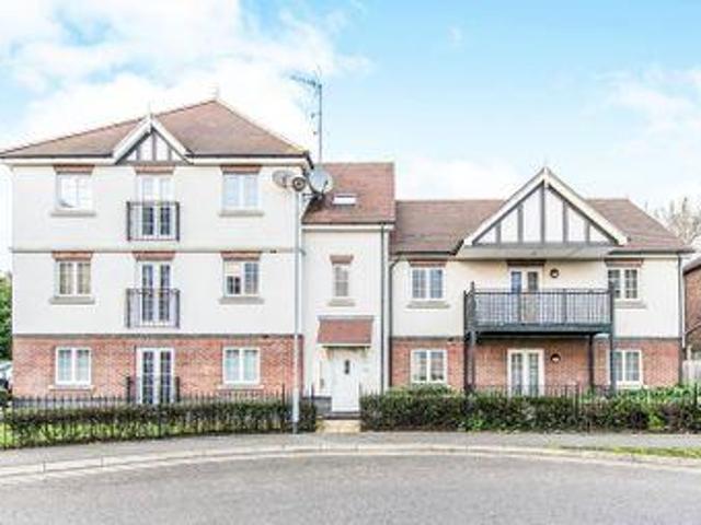 2 Bedrooms Flat for rent in Apprentice Drive, Colchester CO4