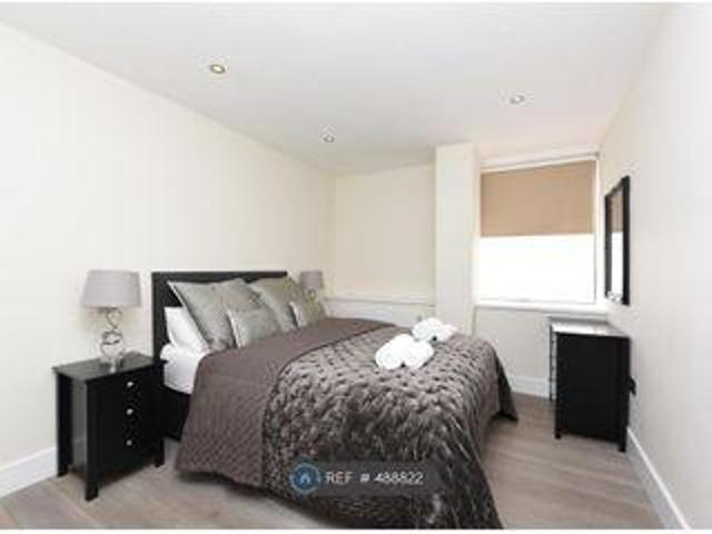 2 Bedrooms Flat for rent in Arthur Road, London SW19