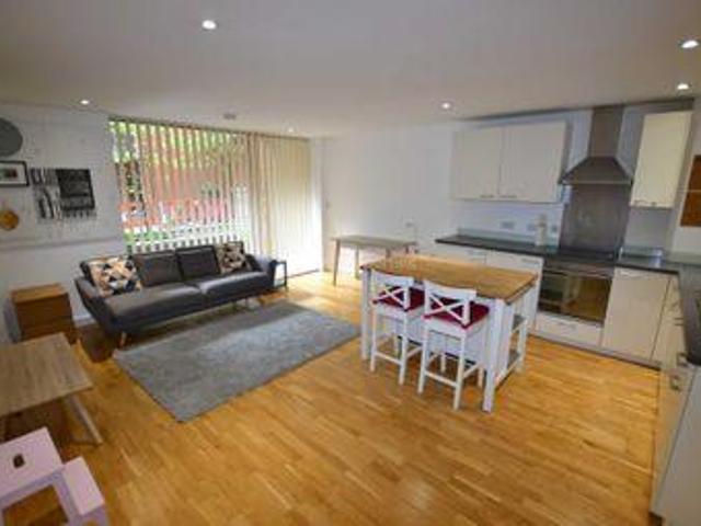 2 Bedrooms Flat for rent in Arundel Street, Manchester M15