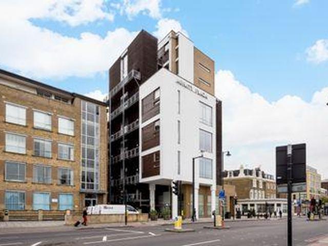 2 Bedrooms Flat for rent in Arbutus Street, London E8