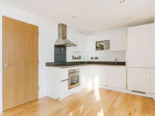 2 Bedrooms Flat for rent in Arc Tower, Ealing W5