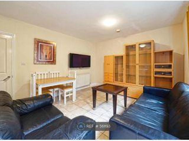 2 Bedrooms Flat for rent in Archway Road, London N19