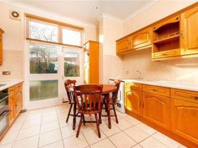2 Bedrooms Flat for rent in Arlingford Road, Brixton, London SW2