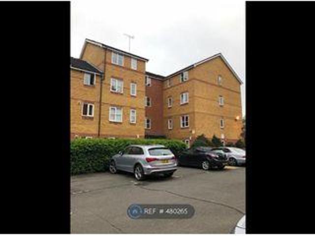 2 Bedrooms Flat for rent in Armoury Road, London SE8