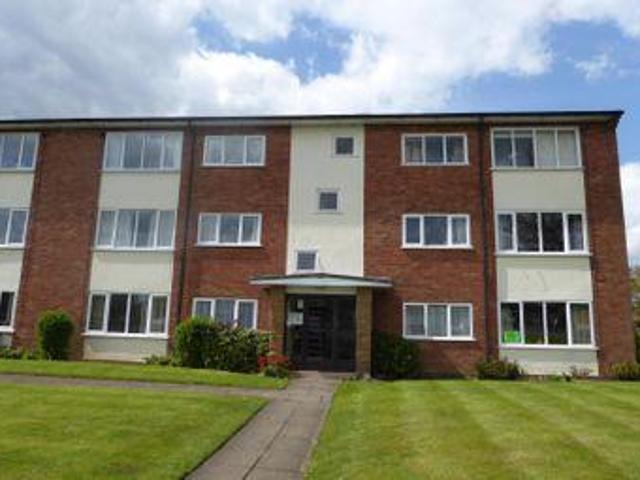 2 Bedrooms Flat for rent in Arosa Drive, Harborne, Birmingham B17