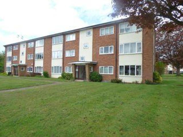 2 Bedrooms Flat for rent in Arosa Drive, Harborne, Birmingham B17