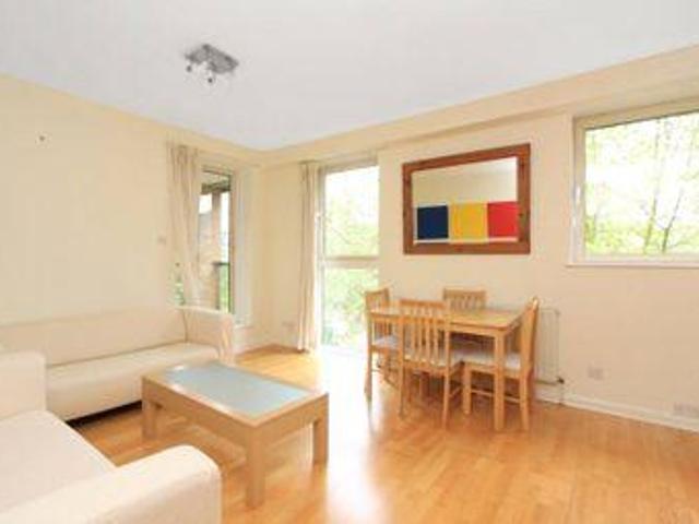 2 Bedrooms Flat for rent in Asher Way, London E1W