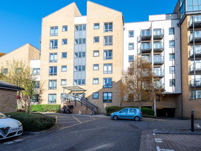 2 Bedrooms Flat for Rent in Ashton Court | Foxtons