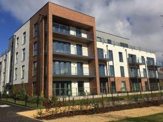 2 Bedrooms Flat for rent in Atlas Way, Milton Keynes MK10