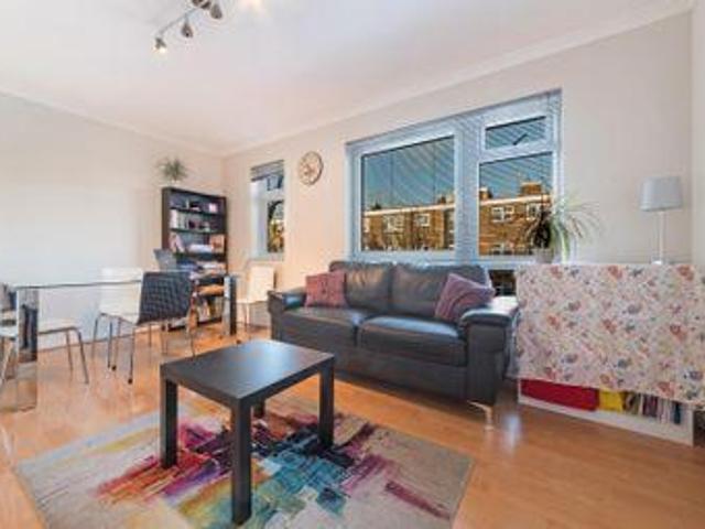 2 Bedrooms Flat for rent in Atney Road, London SW15