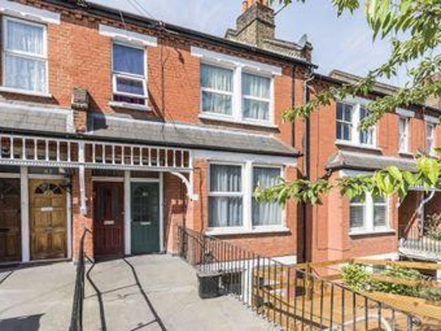 2 Bedrooms Flat for rent in Auckland Hill, London SE27