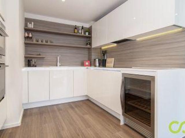 2 Bedrooms Flat for rent in Aurora Apartments, Wandsworth SW18