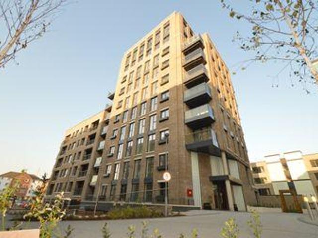 2 Bedrooms Flat for rent in Aurora Point, Grove Street, London SE8