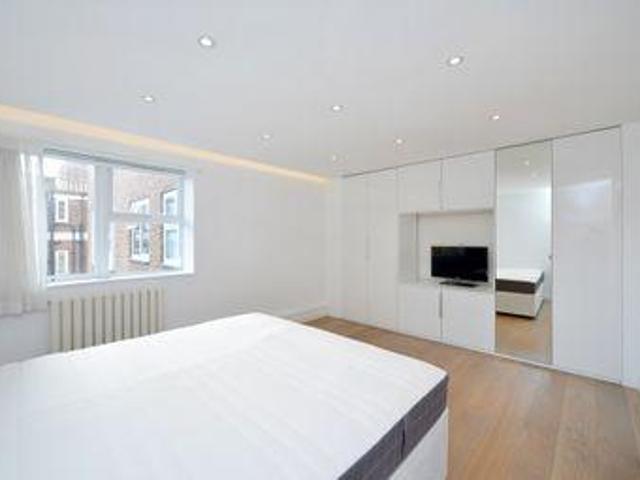 2 Bedrooms Flat for rent in Avenue Road, London NW8