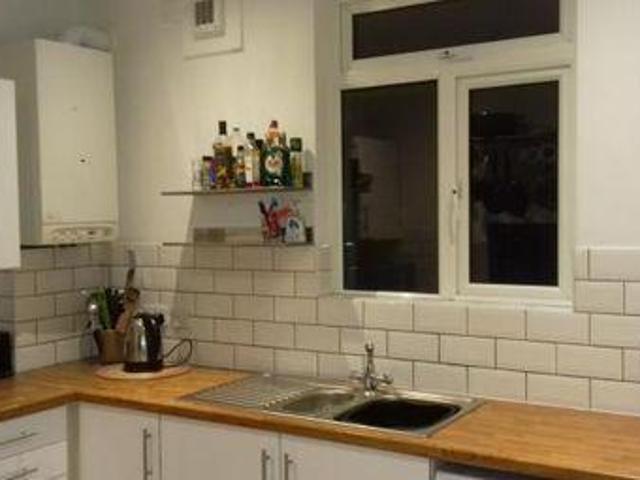 2 Bedrooms Flat for rent in B Lansdowne Road, London, London N17