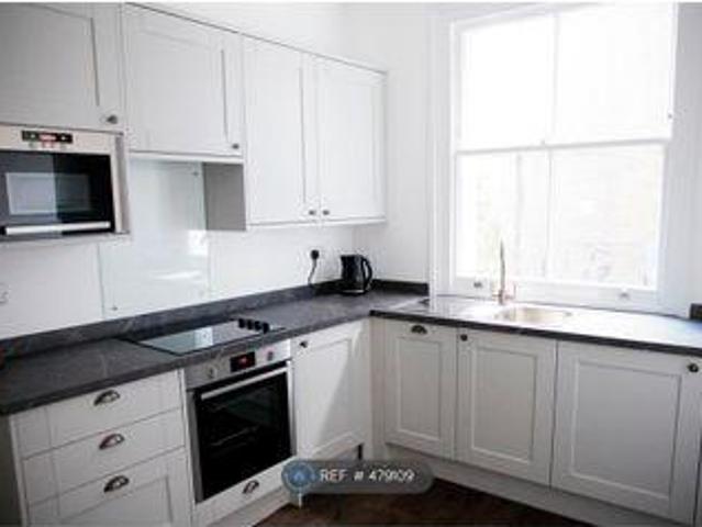 2 Bedrooms Flat for rent in Boundaries Mansions, London SW12