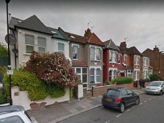 2 Bedrooms Flat for rent in Boundary Road, London N22