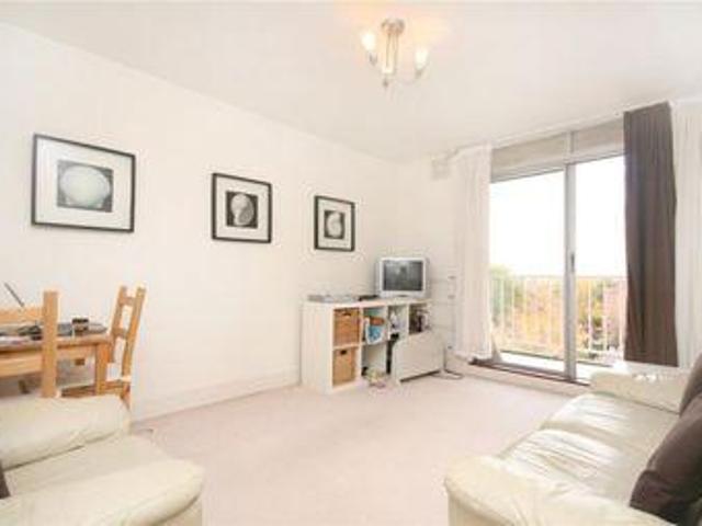 2 Bedrooms Flat for rent in Boundary Road, London NW8