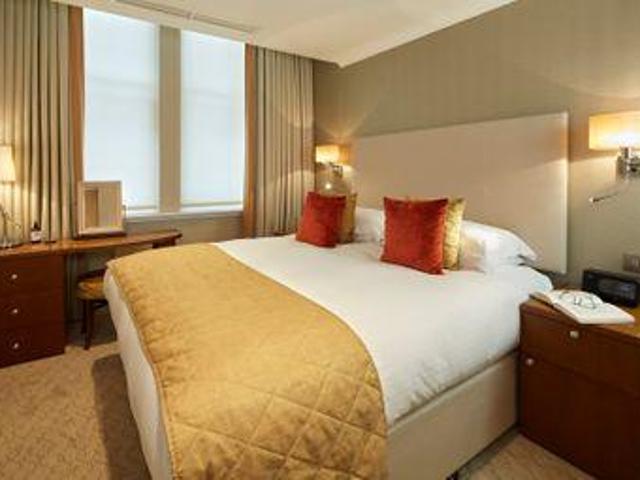 2 Bedrooms Flat for rent in Bow Lane, London EC4M