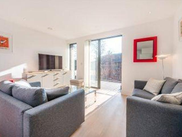 2 Bedrooms Flat for rent in Boyd House, 29 Kidderpore Avenue, Hampstead, London NW3