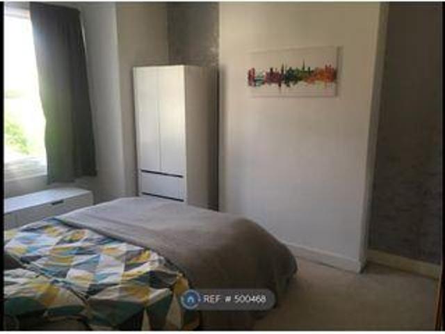 2 Bedrooms Flat for rent in Boyd Road, London SW19
