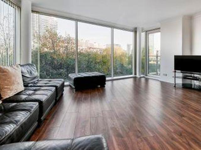 2 Bedrooms Flat for rent in Boardwalk Place, Canary Wharf E14